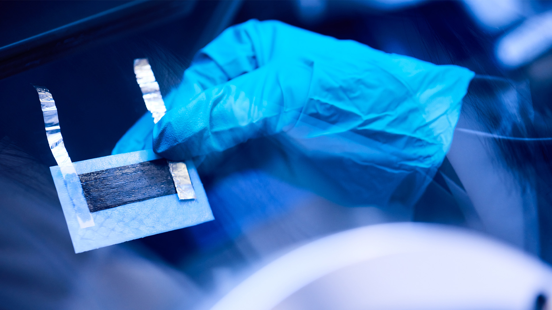 World’s strongest battery paves way for light, energy-efficient vehicles