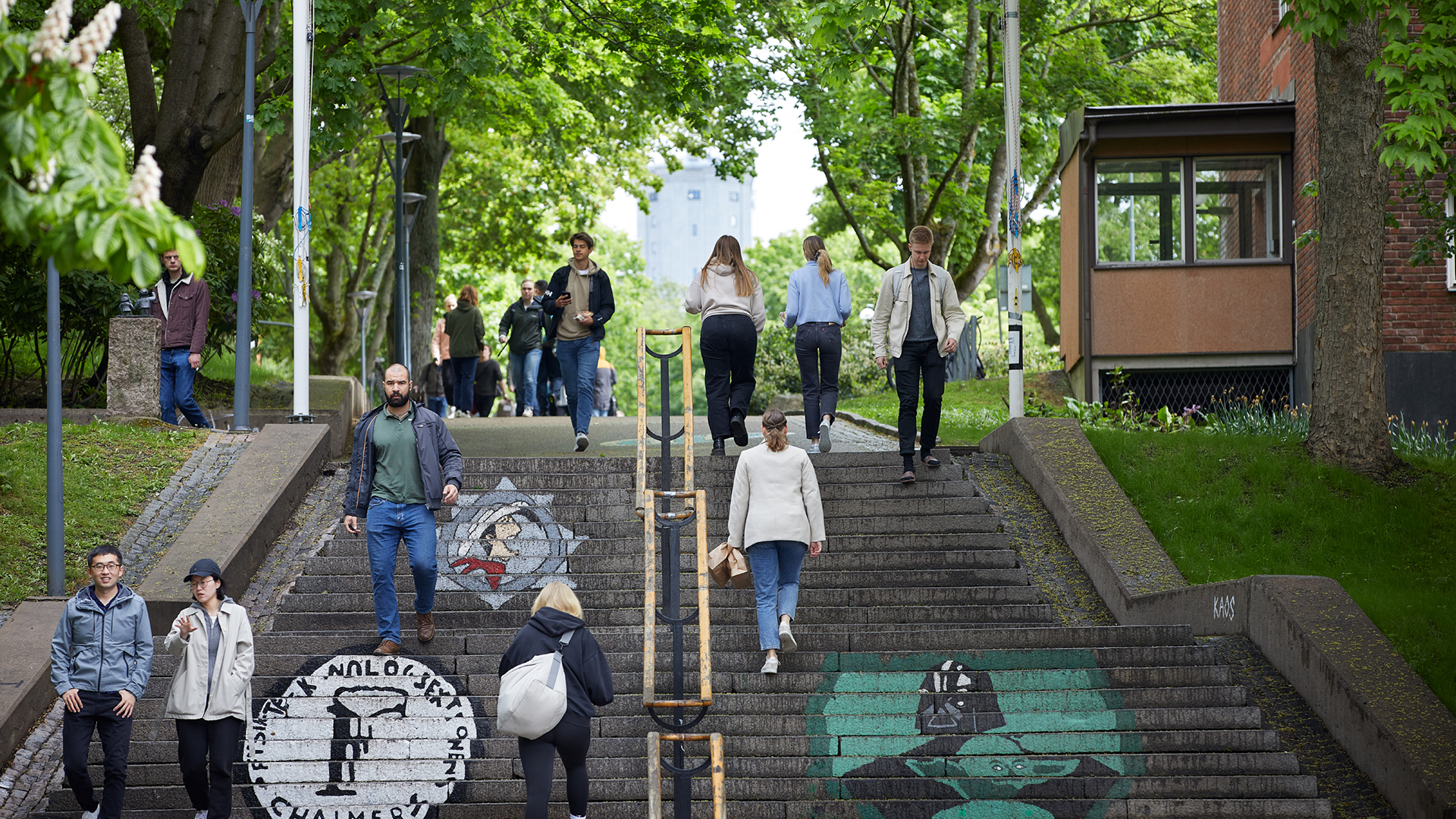 Avbryta studier, byta program eller ta studieuppehåll | Chalmers
