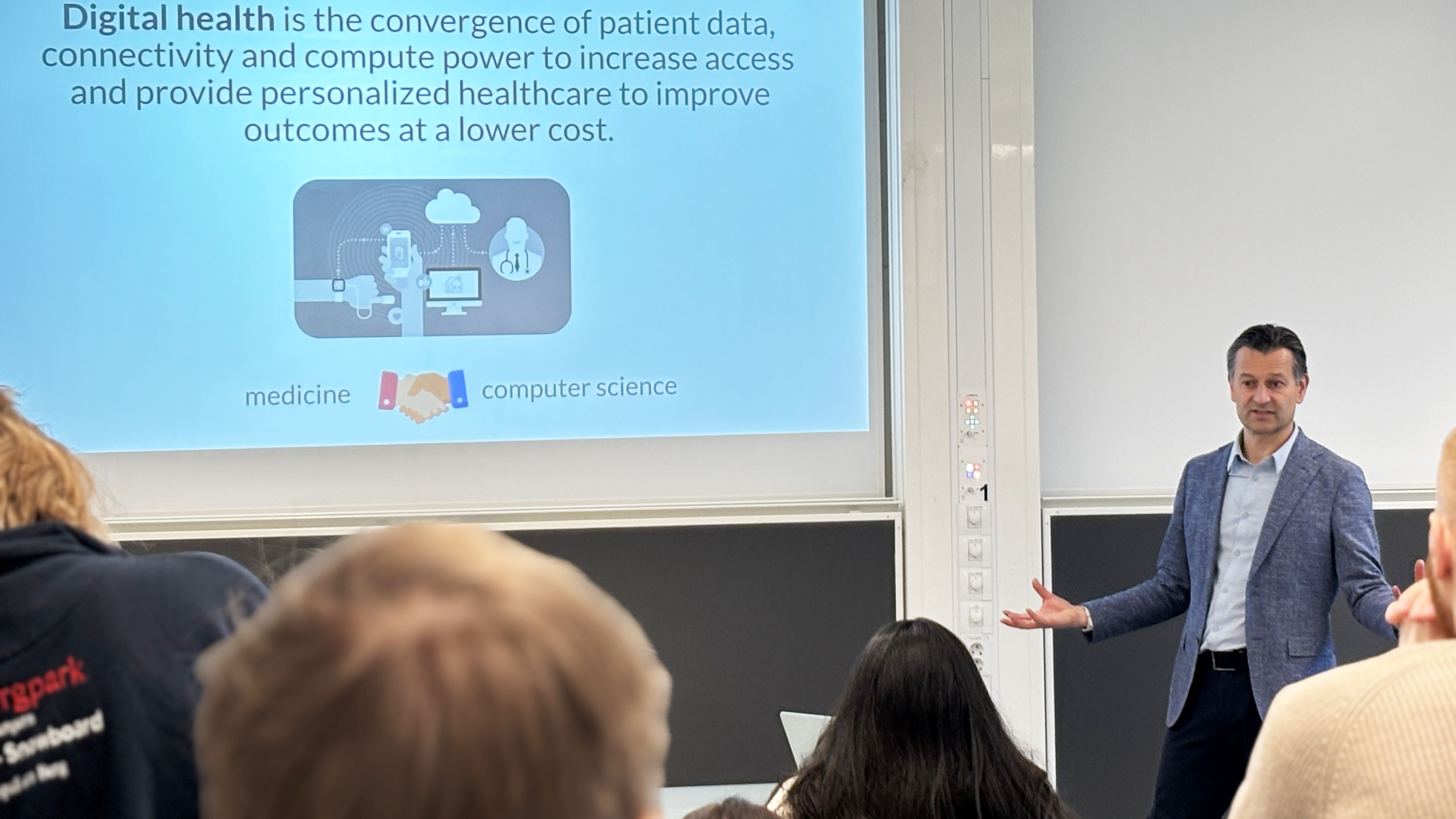 New digital health course launched in collaboration with Stanford ...