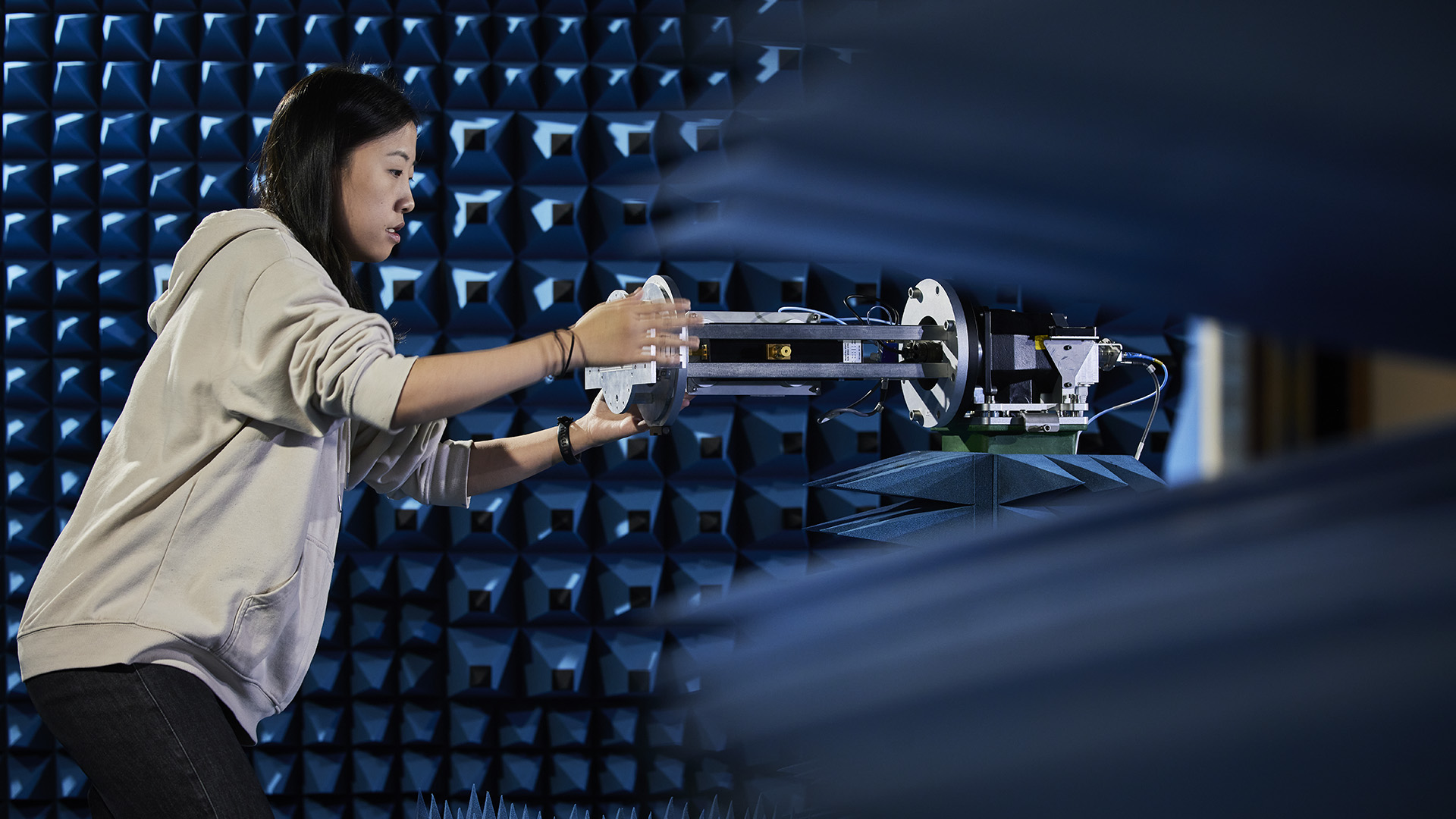 Communications, Antennas, and Optical Networks | Chalmers