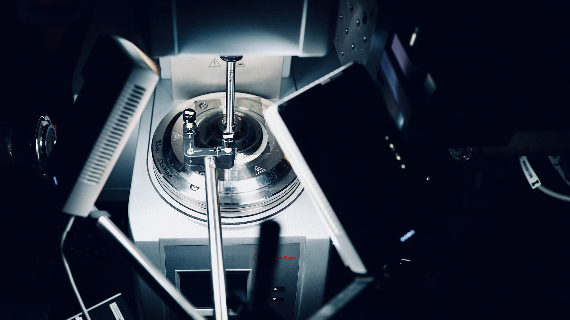 New method reveals how materials behave across multiple length scales ...