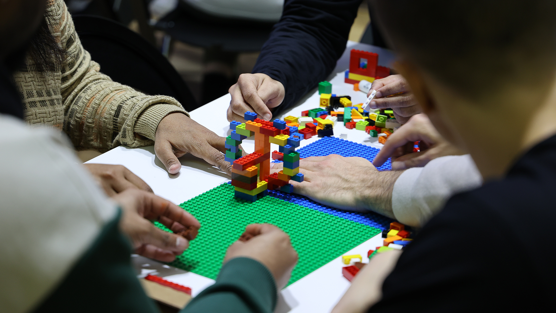 Lego building challenges the project managers of tomorrow | Chalmers